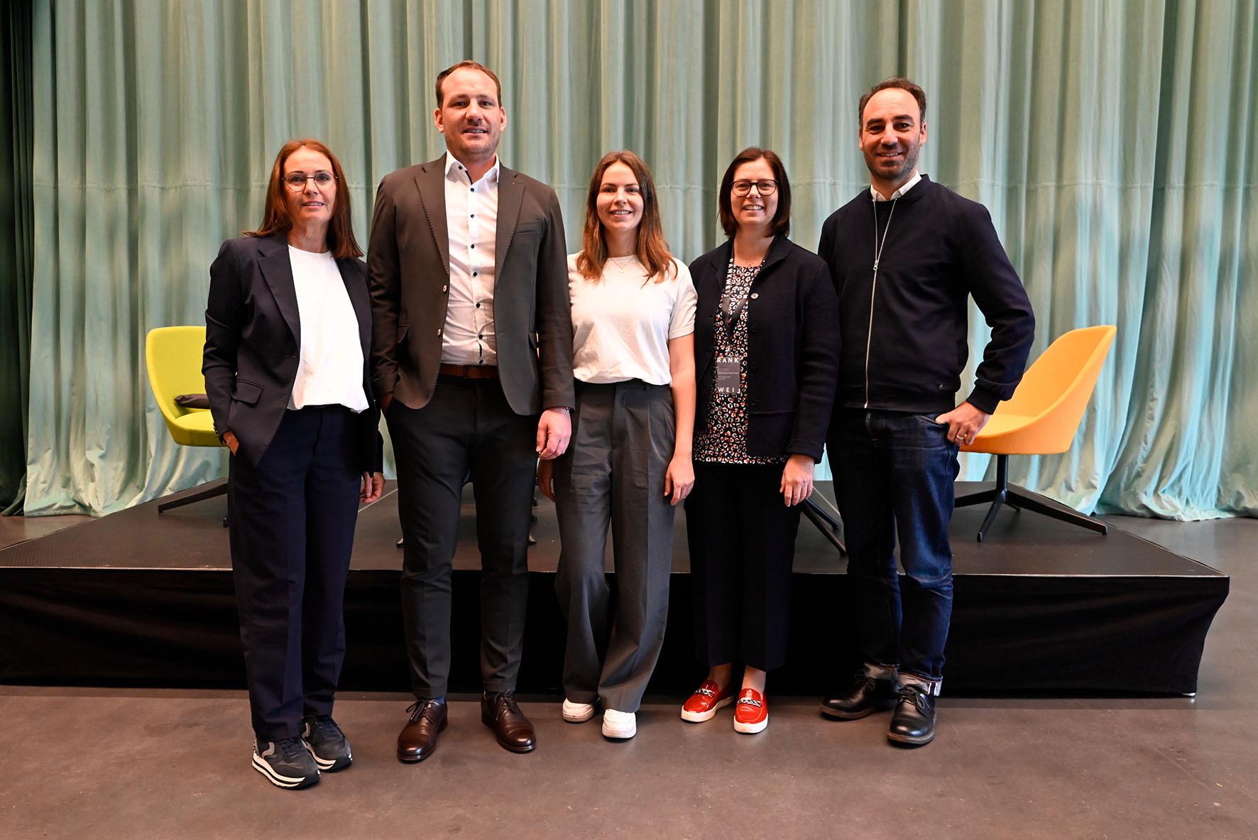 Wirtschaft im Gespräch im Firmament drehte sich um moderne Arbeitswelt ...